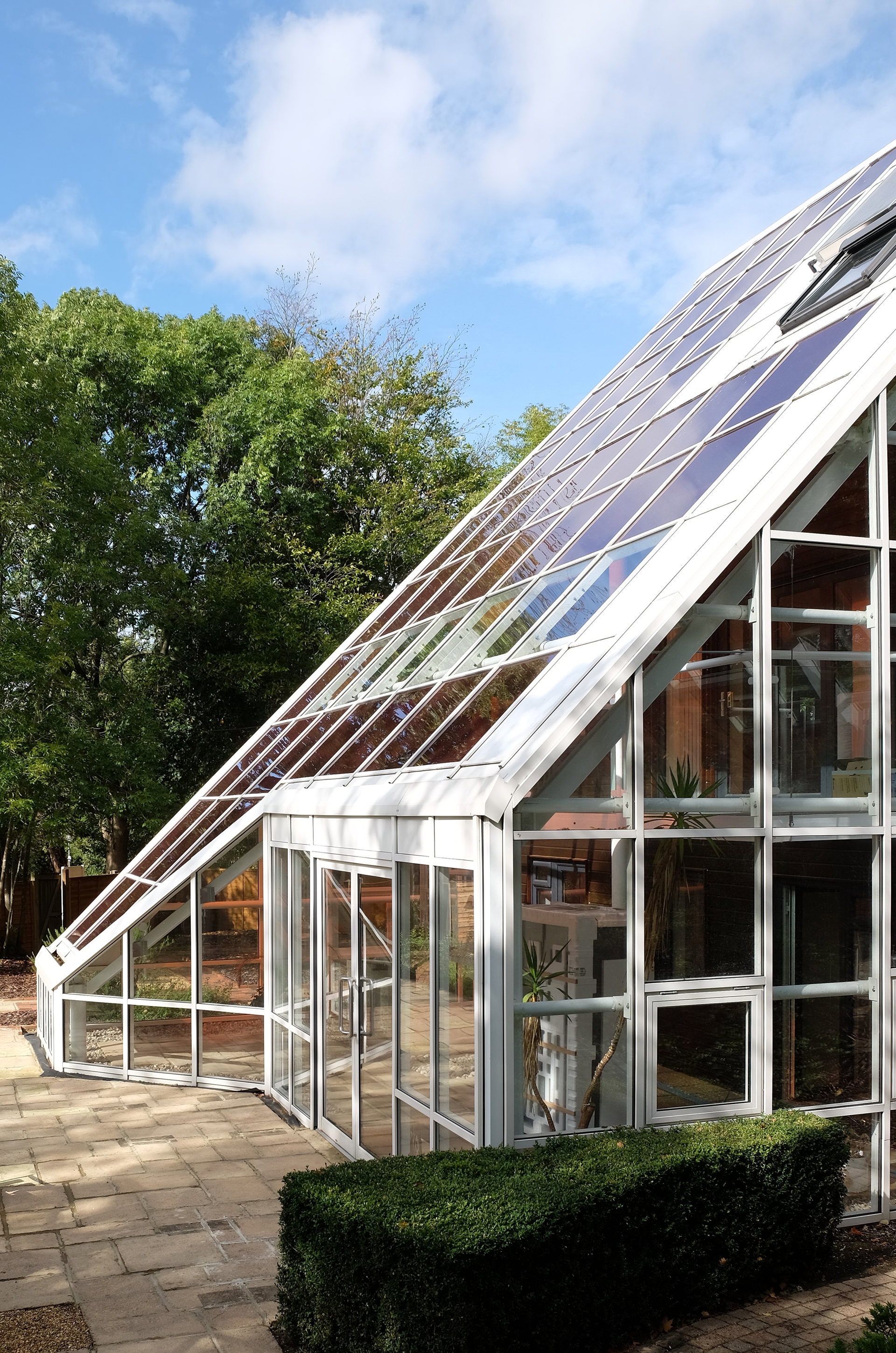 INTEGER Millennium House :: the Oval Partnership